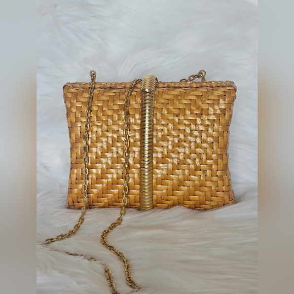 Rodo | Bags | Vintage Rodo Woven Rattan Handbag Gold Chain Strap Chic ...